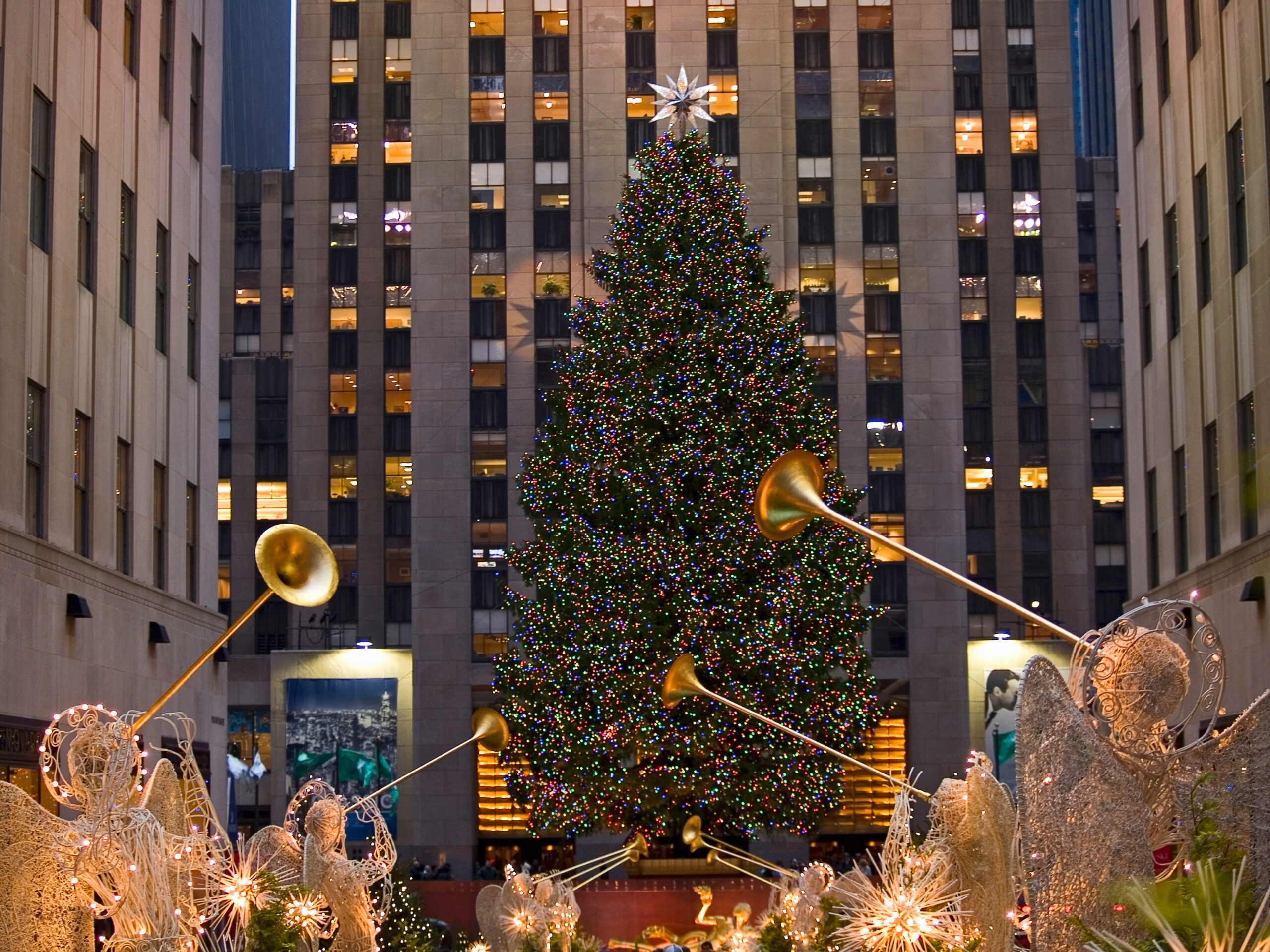 The Rockefeller Christmas Tree: A Symbol of Holiday Magic | Fun Fact Feed
